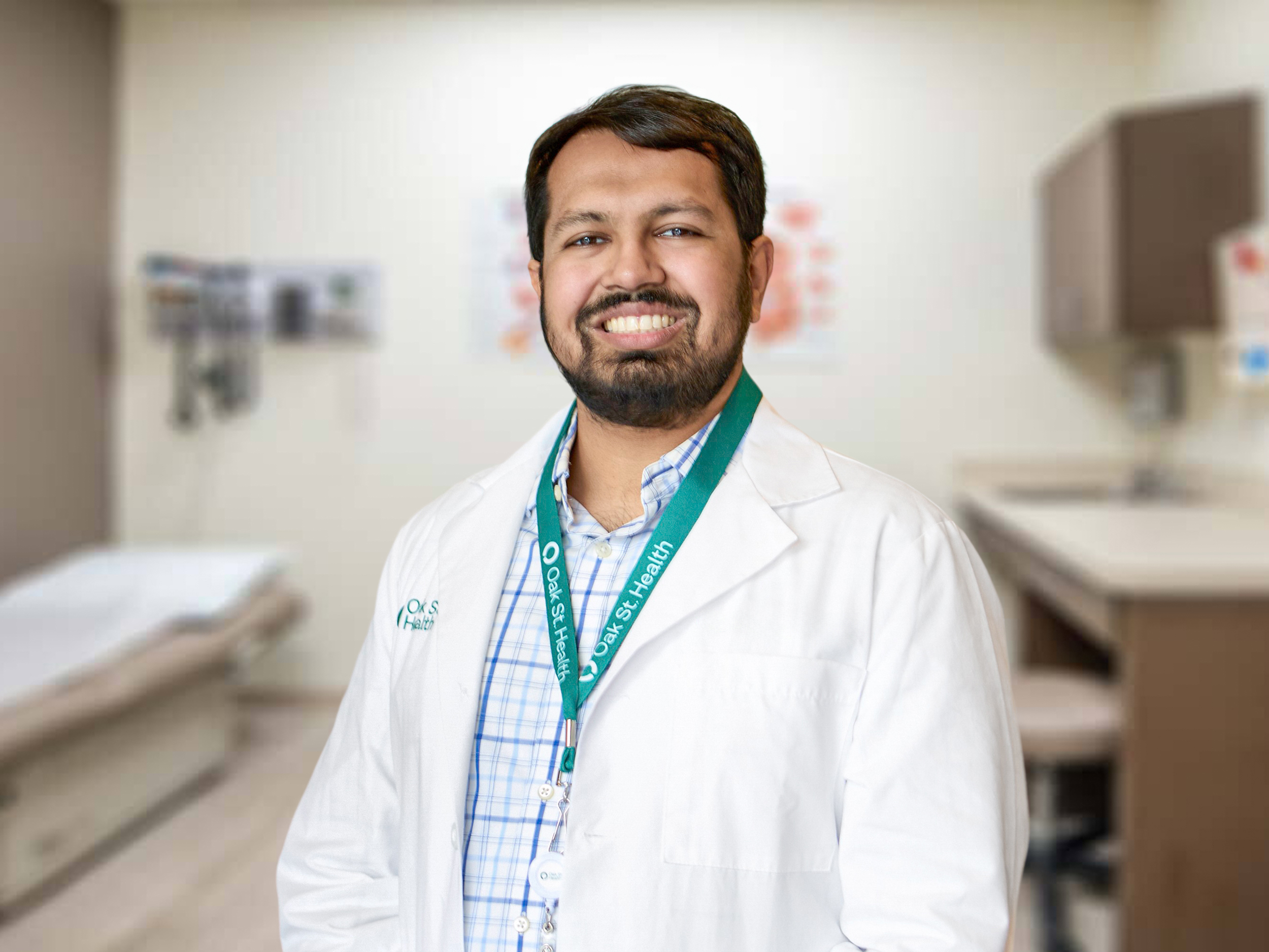 Adnan Razzaque, MD - Internist - Chicago, IL | Oak Street Health