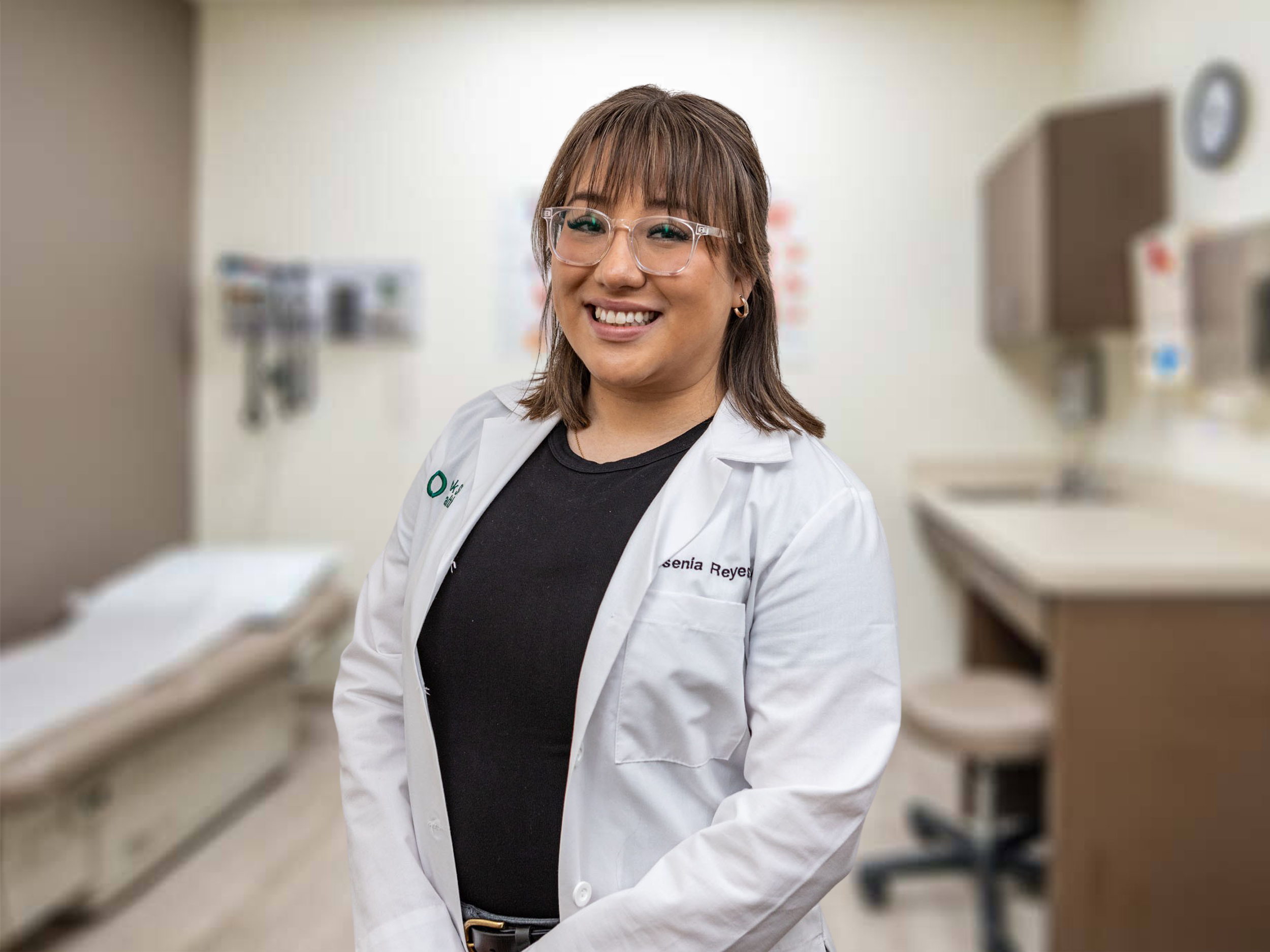 Yesenia Reyes, NP - Especialista en Medicina Familiar - Aurora, IL ...
