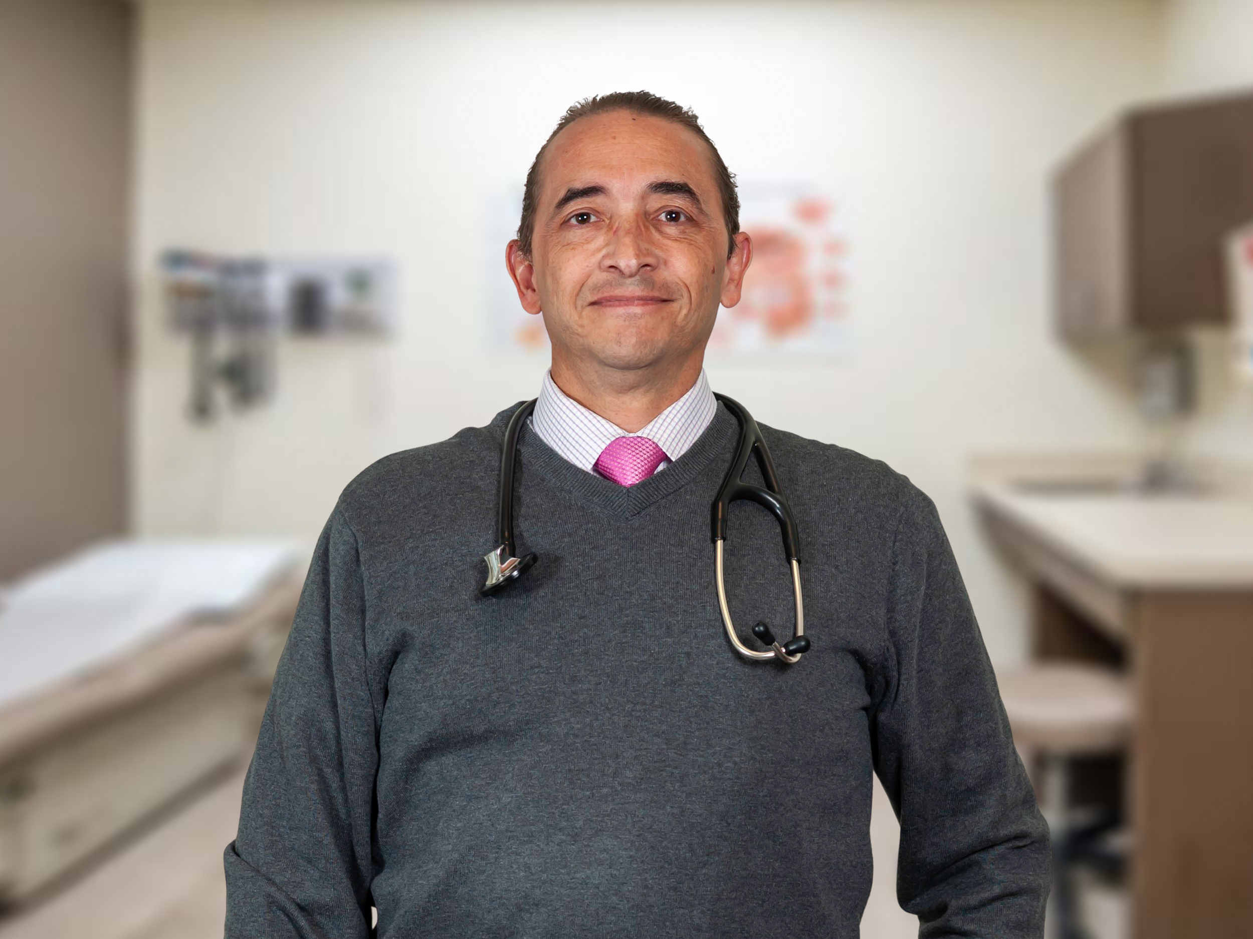 Omar Oliveros, MD - Internist - Berwyn, IL | Oak Street Health