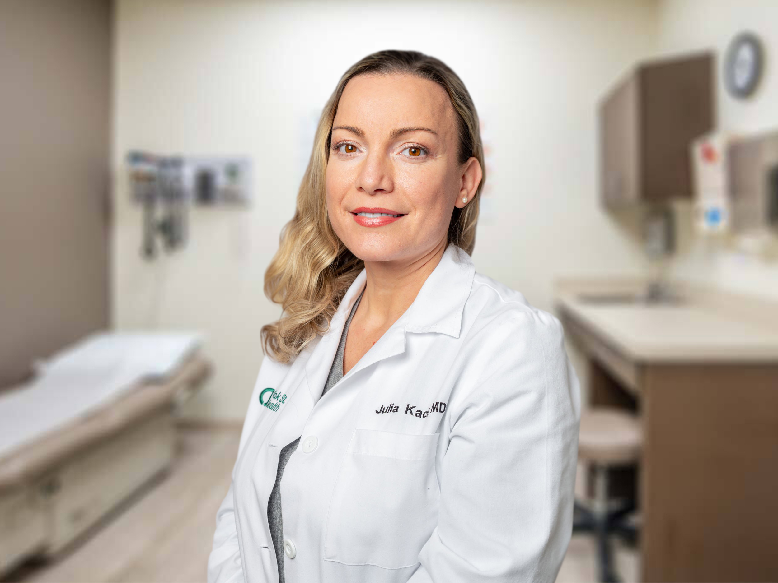 Julia Kaci, MD - Especialista en Medicina Familiar - Bronx, NY | Oak Street Health