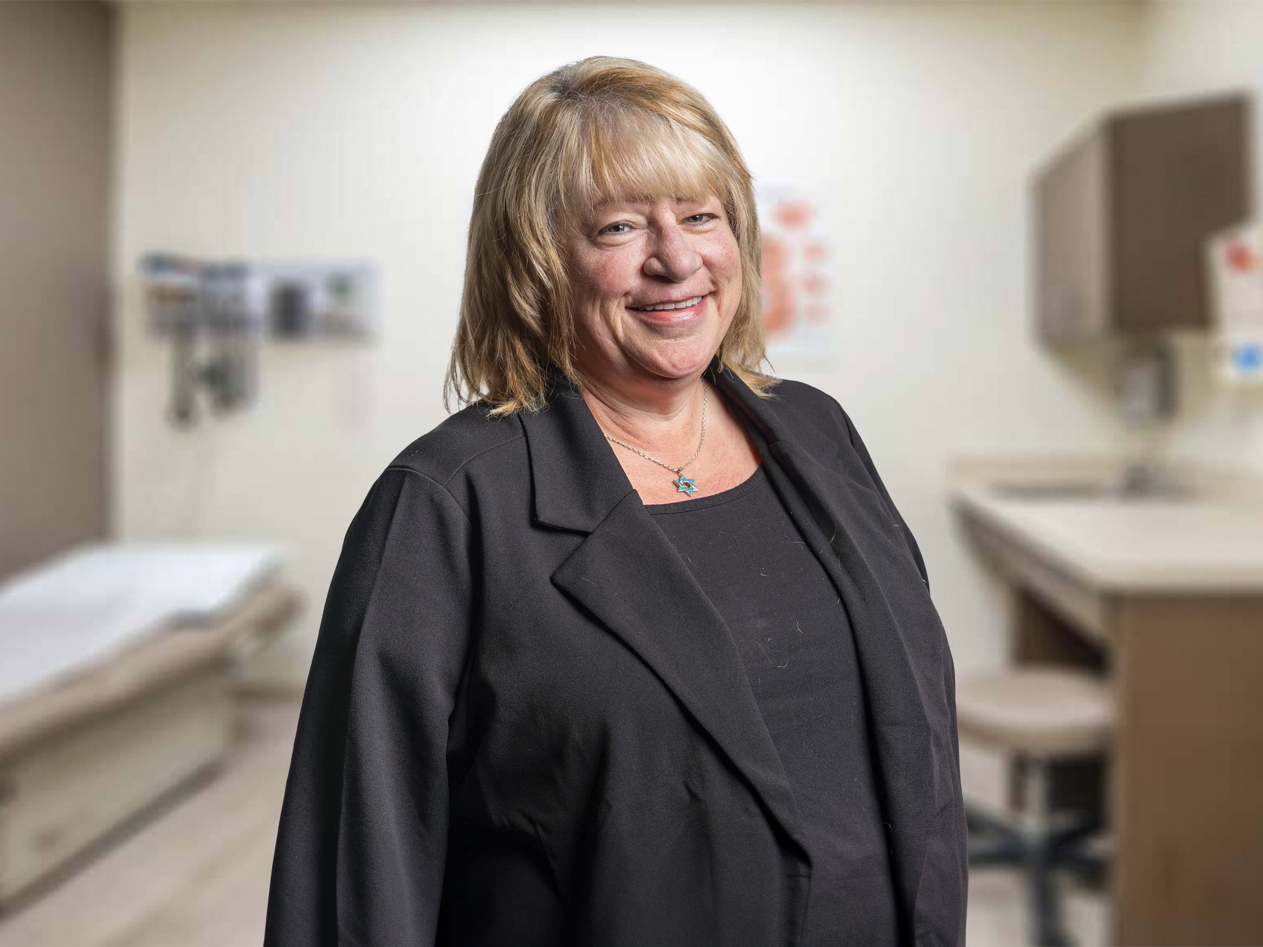 Tracy Walker, LCSW - Especialista en Salud Conductual - | Oak Street Health